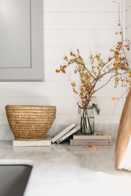 Spring Hygge Decor in 5 Cozy Steps | Girlfriend is Better